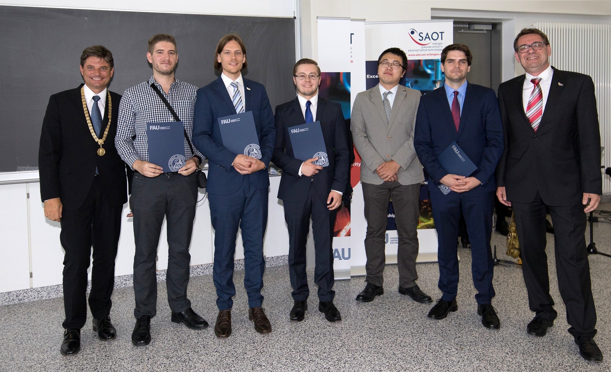 Award Gallery - Erlangen Graduate School in Advanced Optical Technologies